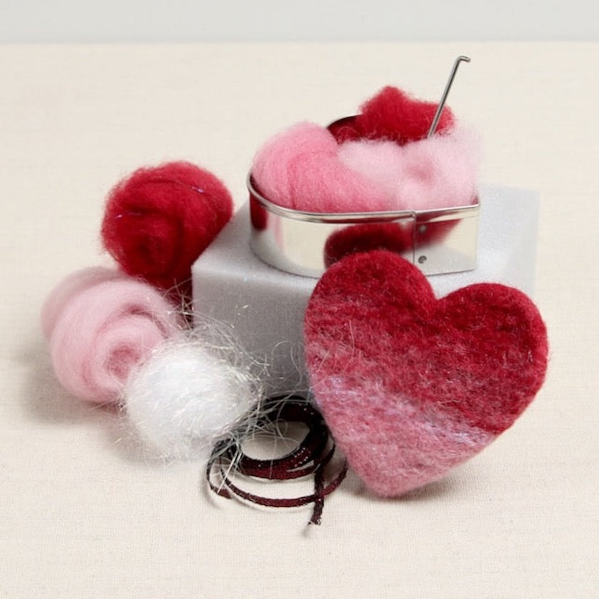 Benzie Design Heart Beginner Needle Felting Kit ktbzbnf01 – Simon Says ...