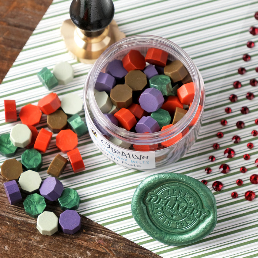 Honey Bee North Pole Wax Stamper hbtl-ws-npole – Simon Says Stamp